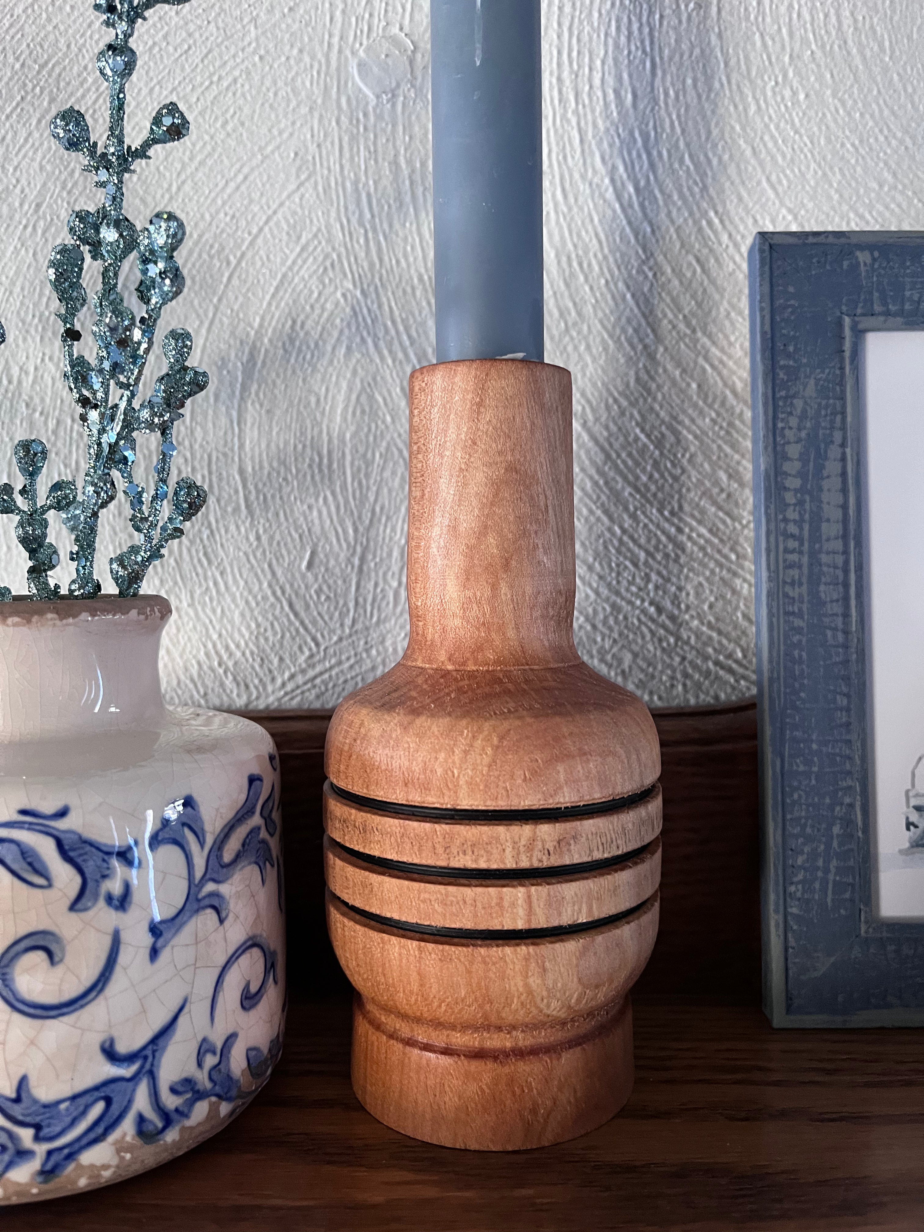 Maple Candlestick – Leisurely Lakeside